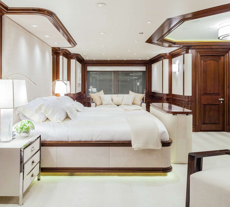 62m CUSTOM SUPERYACHT Yacht Charter Details, Feadship | CHARTERWORLD ...